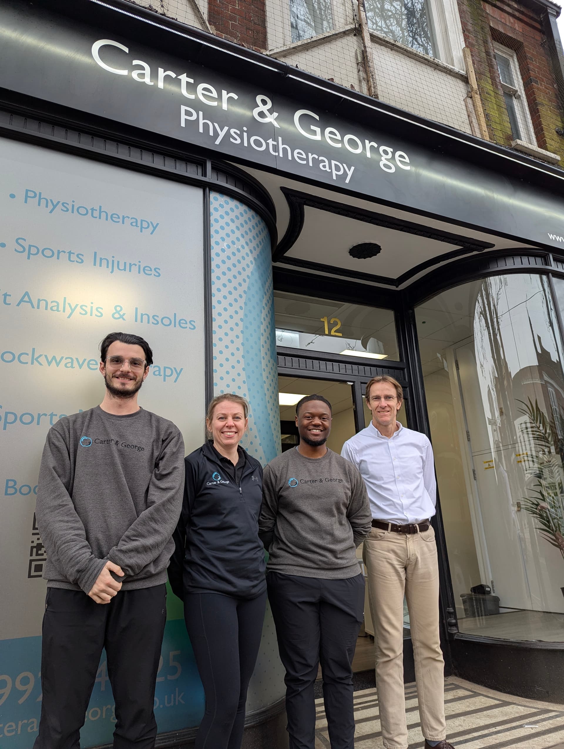 Physio Near Me | Trusted Physiotherapists in Wokingham | Carter & George